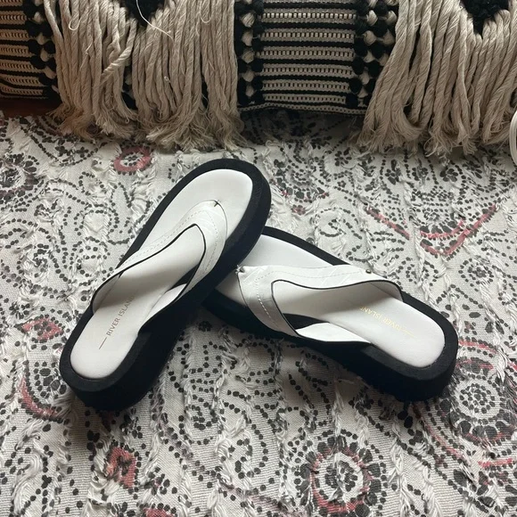 River Island | Shoes | River Island Thong Platform Sandals In White ...